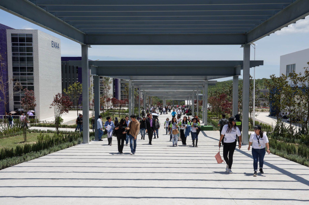 BUAP: ¿Quién diseñó la estatua que está en CU2 y qué representa? | El ...