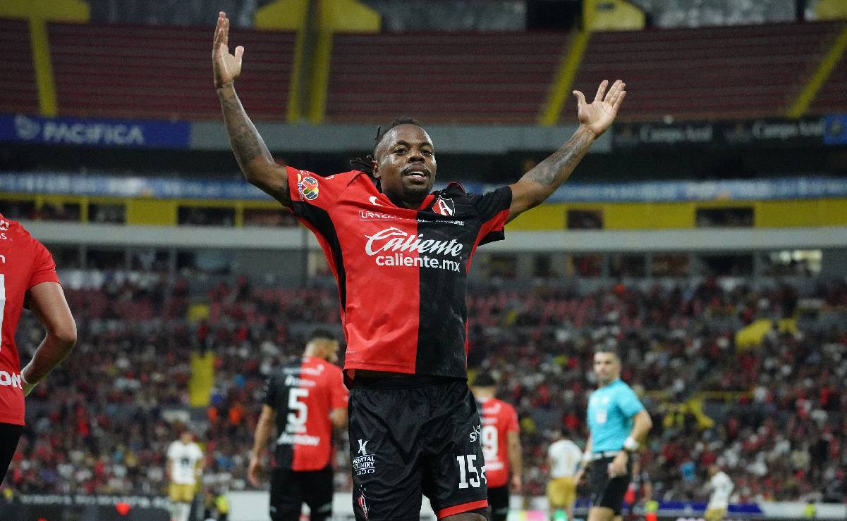 Usuarios no perdonan al comentarista Eduardo Trelles tras su video ...