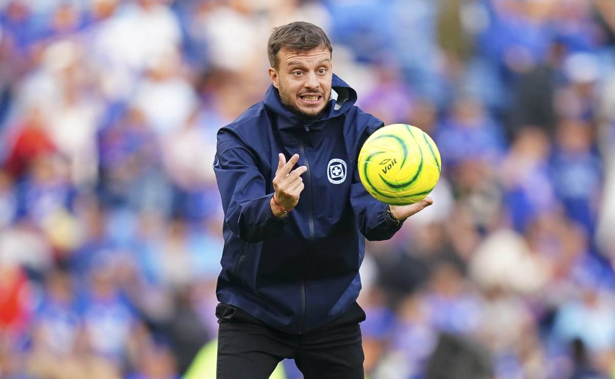 Henry Martín pide ayuda en redes sociales para arreglar foto con Messi