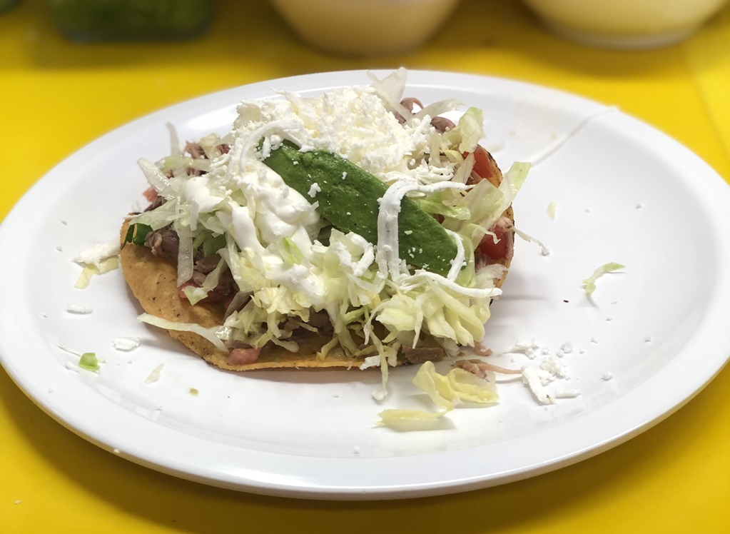 Casa Tixtla, el mejor pozole de la Algarín