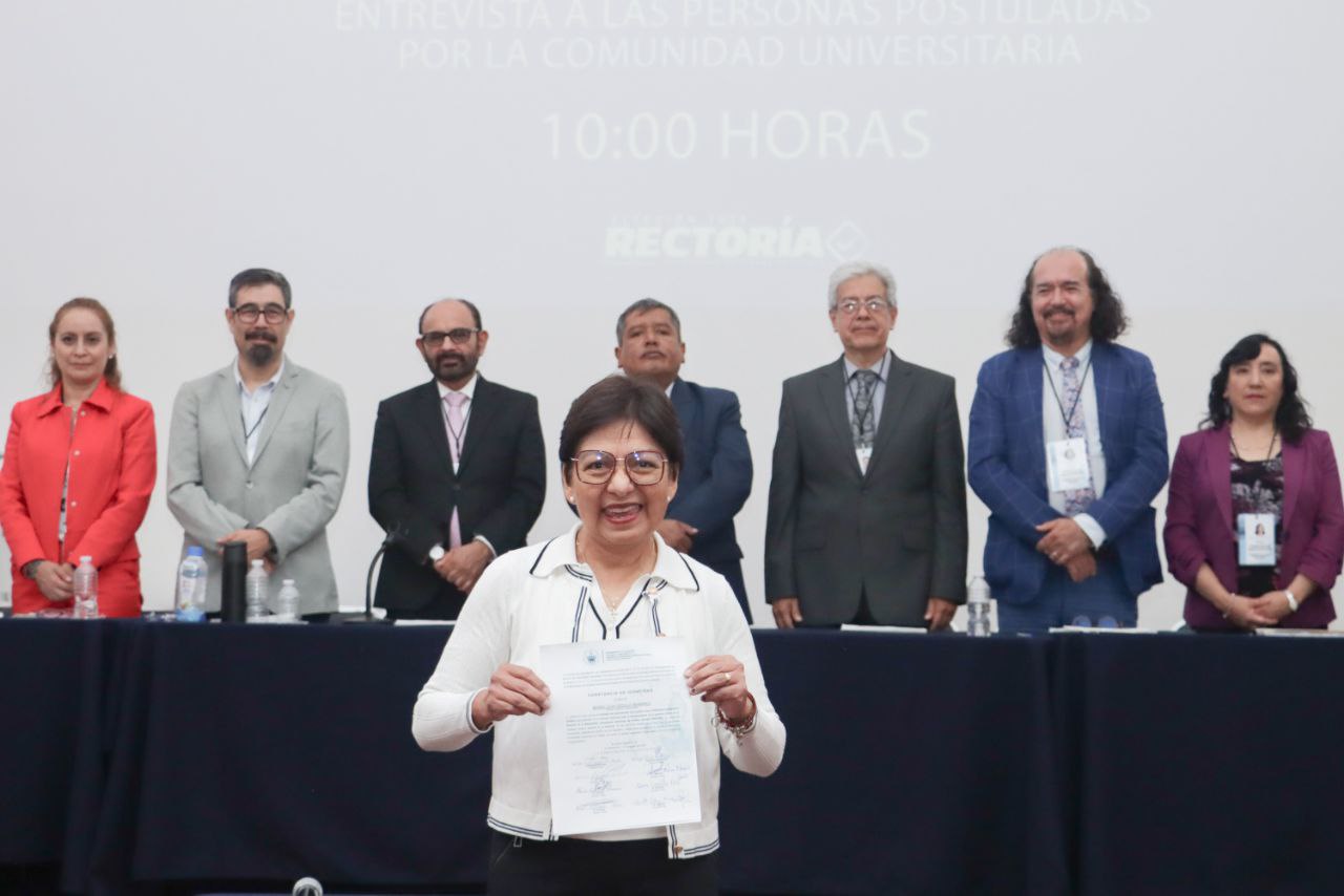 Lilia Cedillo se registra como candidata a la rectoría de la BUAP para ...