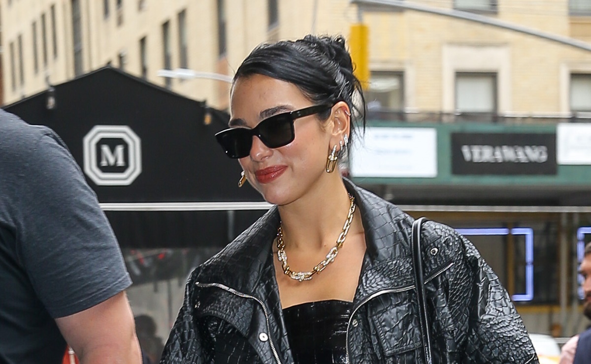 Fernanda Gómez, esposa de Canelo Álvarez modela lujoso vestido ...