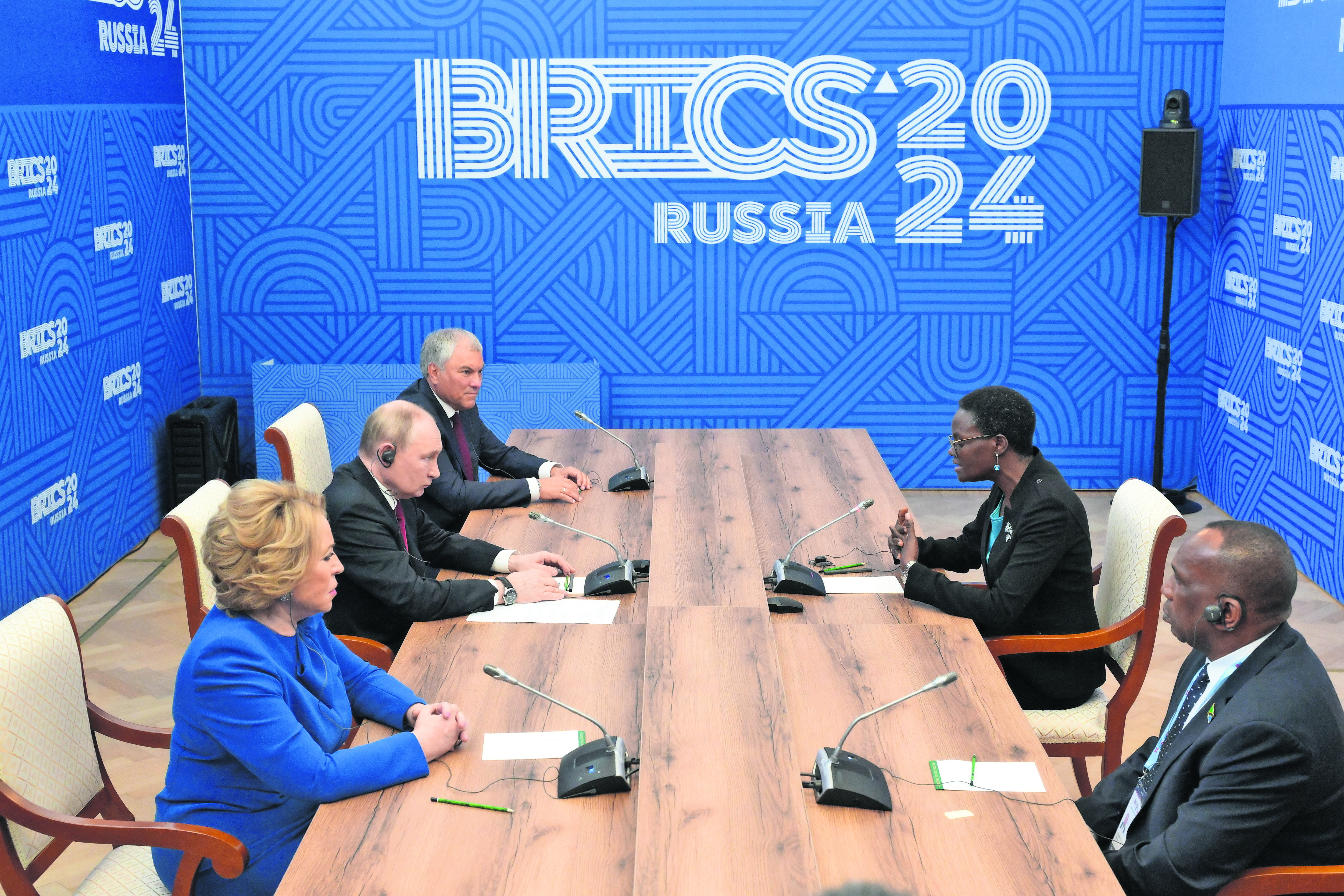 Hallan muerta a ballena blanca espía en Noruega | El Universal