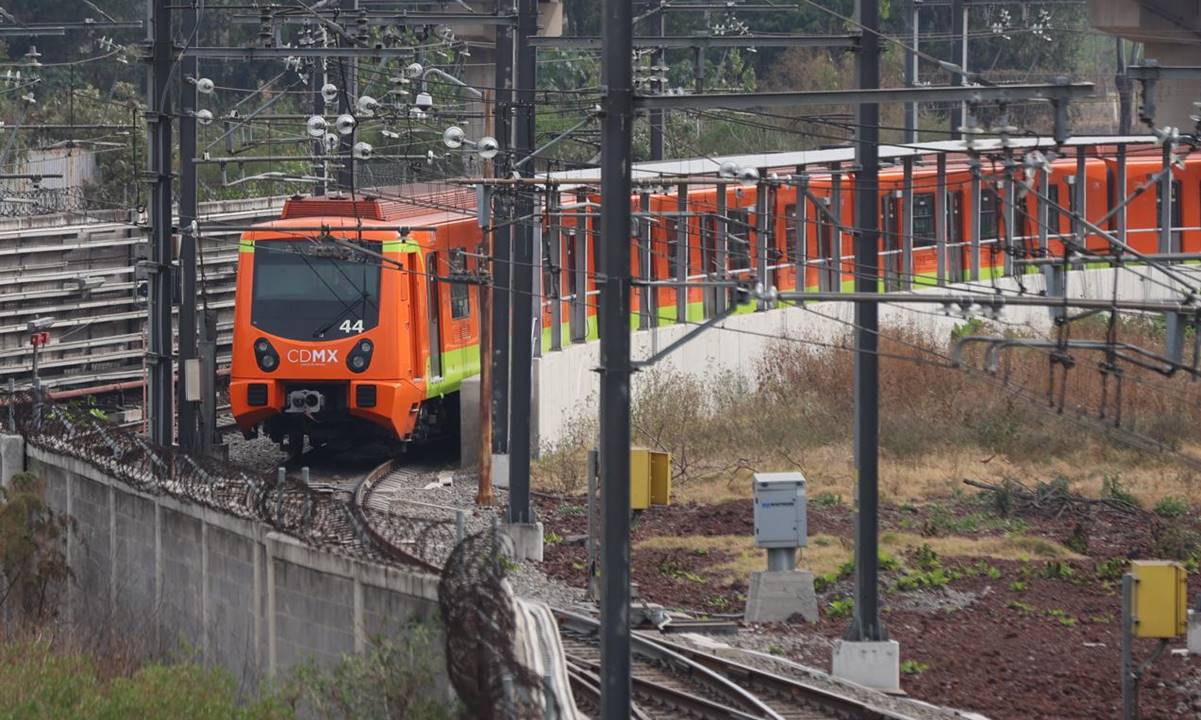 FOTOS: Así fue la reapertura de la Línea 12: pasajeros contentos ...