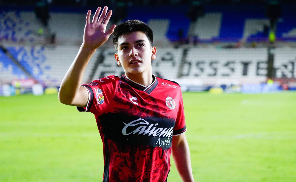 Selección Mexicana: Brian Gutiérrez recibió su pasaporte mexicano y ...