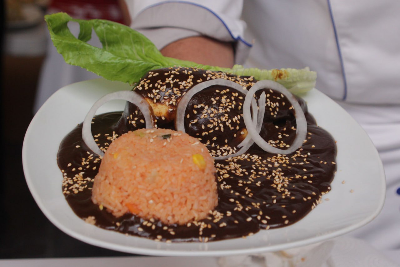 Mole poblano vs mole oaxaqueño: ¿cuál es mejor y por qué? | El ...