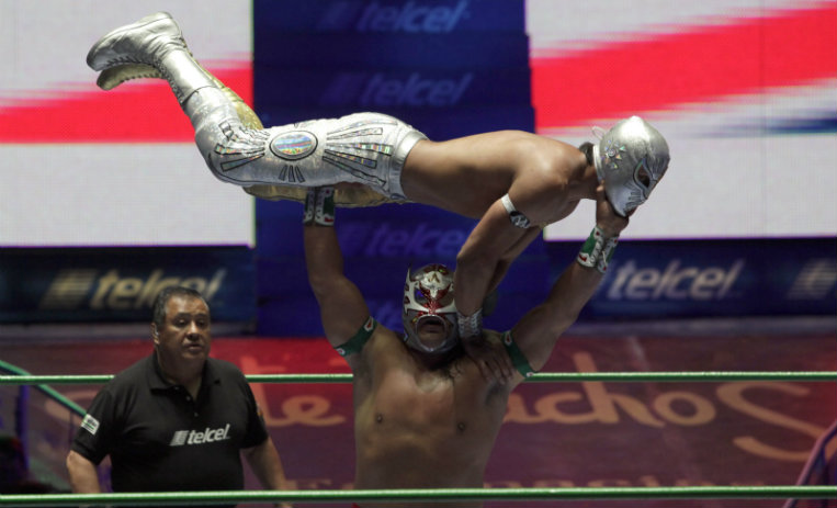 series de luchas libre en Netflix | De10 Sports