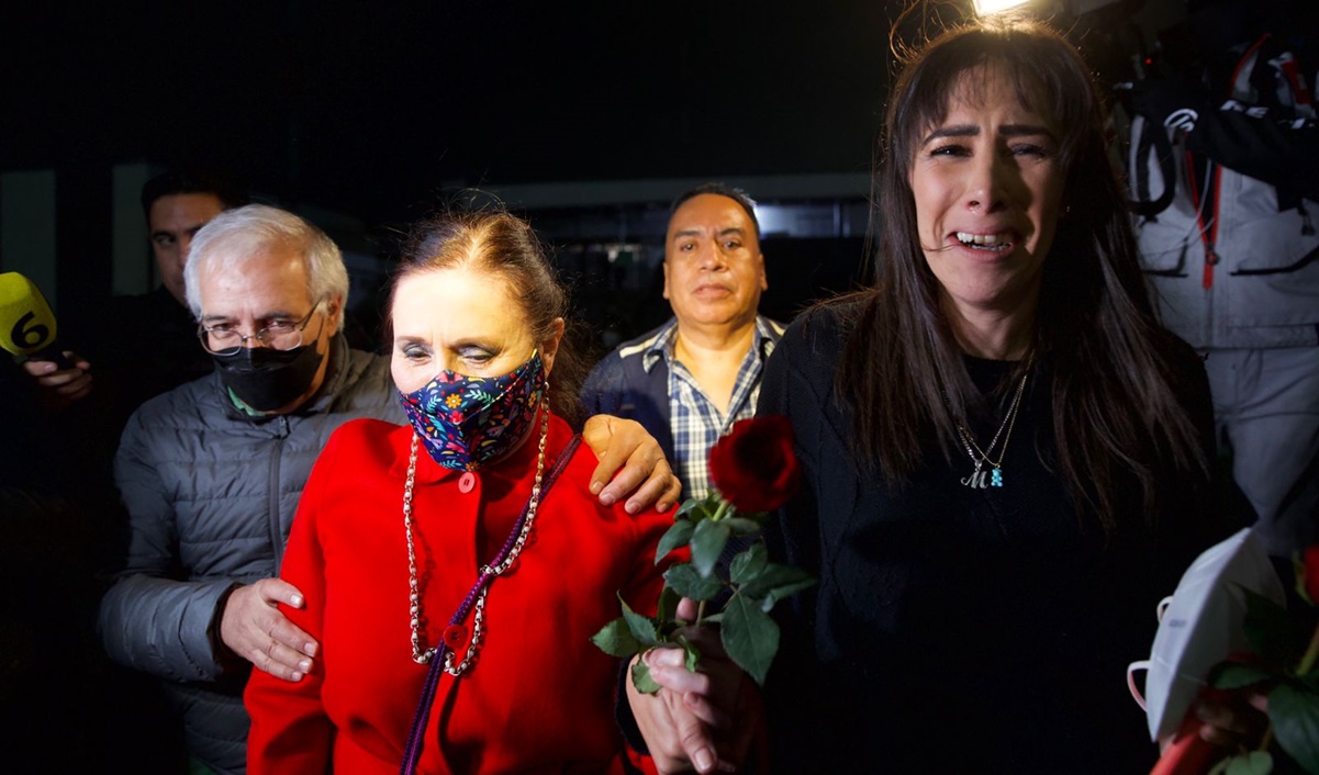 Video. Así se preparó Rosario Robles para salir del penal