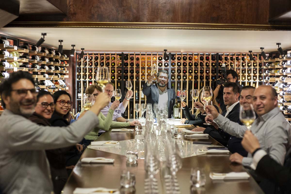 El Dr. Dai Lao Rodríguez respondió las dudas sobre implantes dentales ...