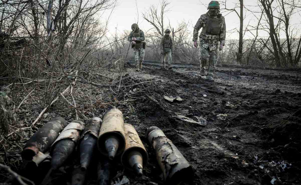 Rusia y Ucrania intercambian 25 prisioneros de guerra por bando; el canje se logró con mediación ...