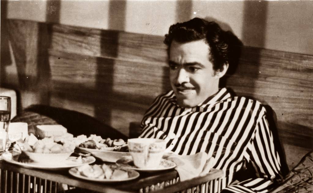 La flor en la tumba de Germán Valdés "Tin Tan" encierra una historia de ...