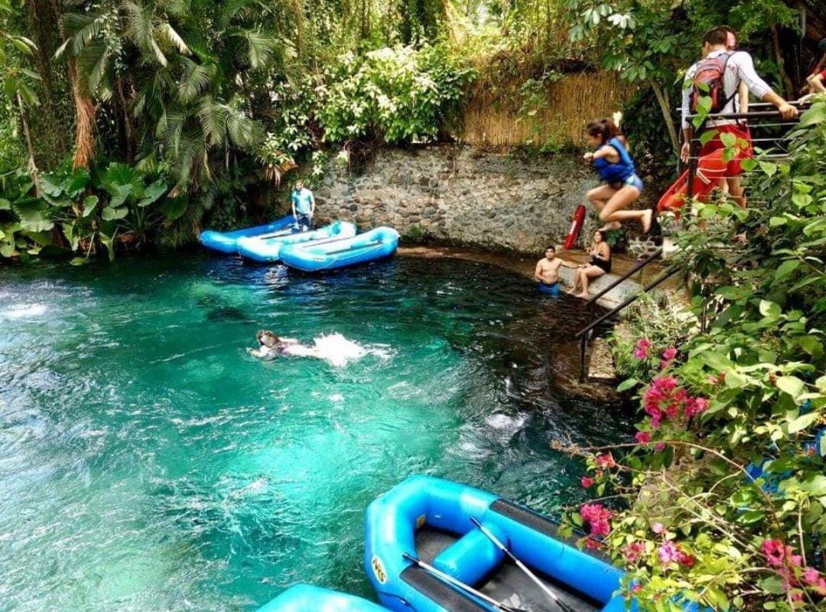 Lánzate a las Pozas Azules de Atzala, a media hora de Taxco