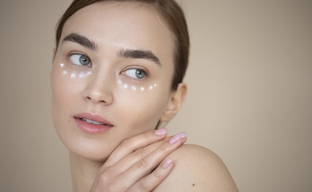 Los tenis con dedos de Sofía Castro que cuestan casi 50 mil pesos