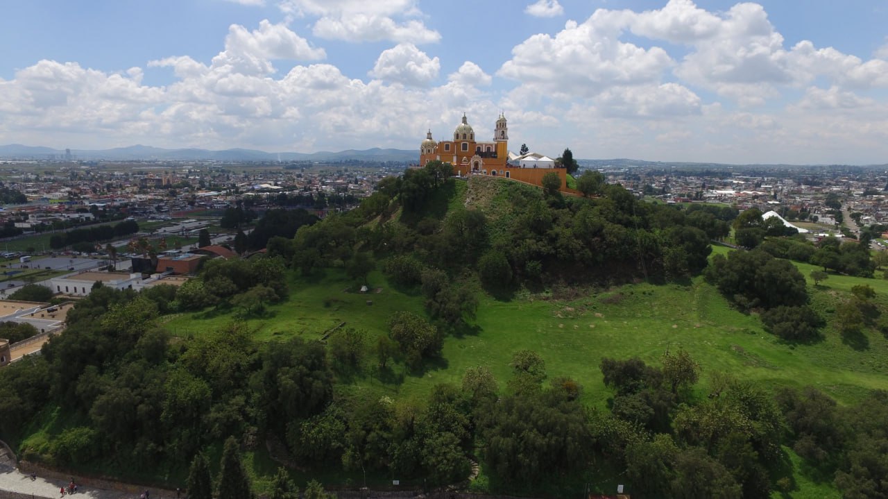 Conoce la pirámide de Cholula desde las alturas | El Universal Puebla
