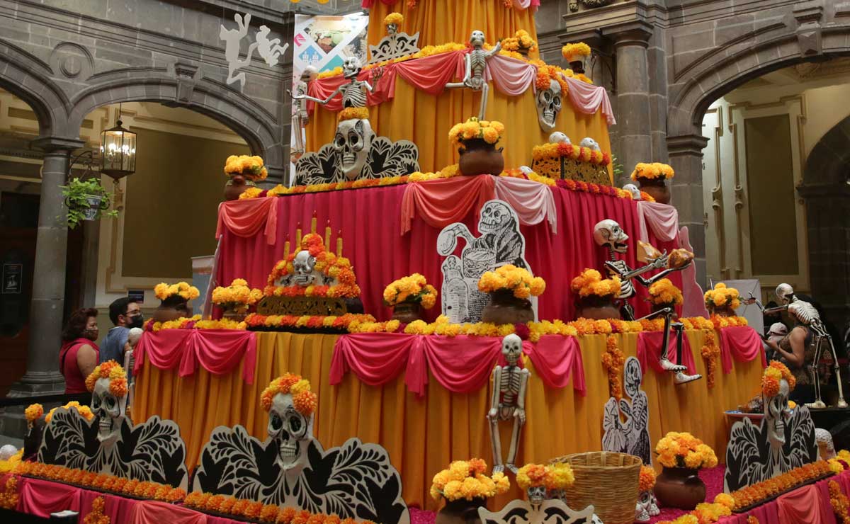 Carlos Rivera celebra el Día de Muertos en su natal Huamantla | El ...