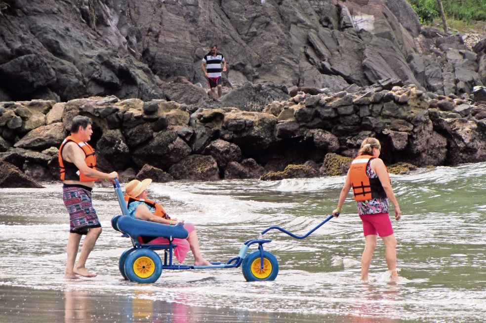 Las rutas para llegar a la bahía de Cuastecomates | El Universal