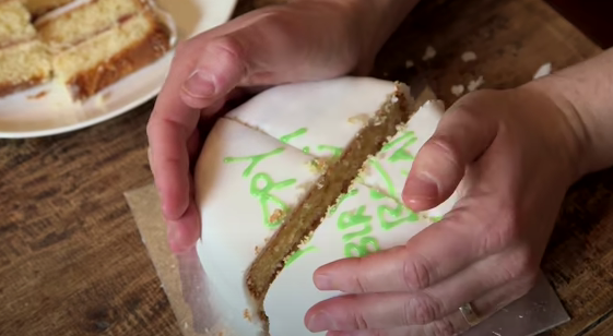 Esta es la forma correcta de cortar los pasteles | Sociedad | La ...