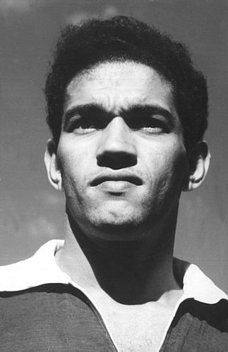 Mané Garrincha, o "anjo das pernas tortas" | Estadão - Estadão