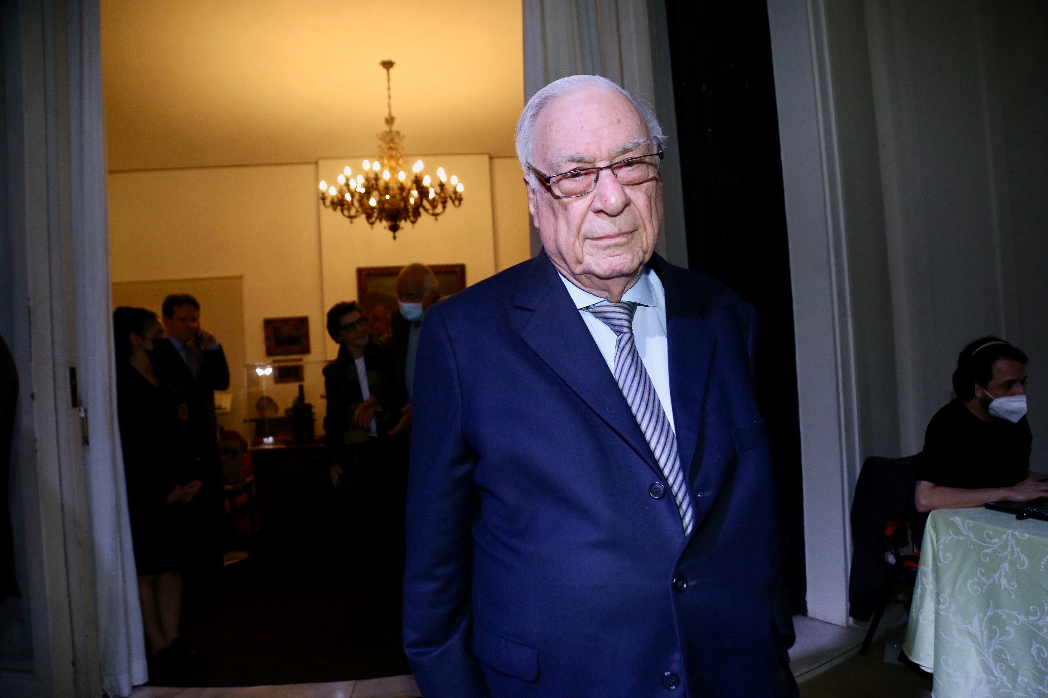 Lançamento do livro “Múltiplos olhares sobre o Direito” Homenagem aos ...