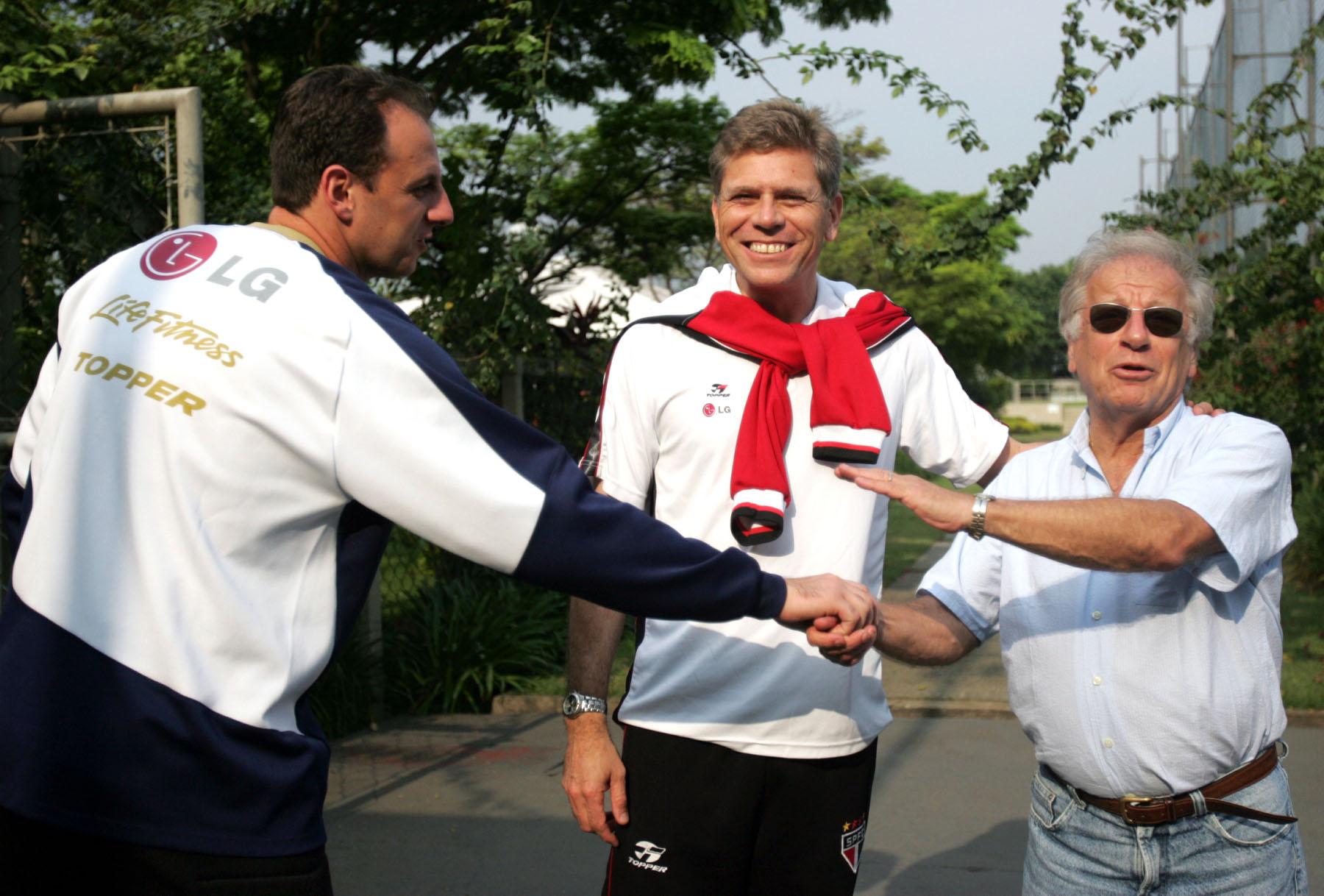 Morre Juca Chaves: relembre fotos da vida e carreira do músico e ...