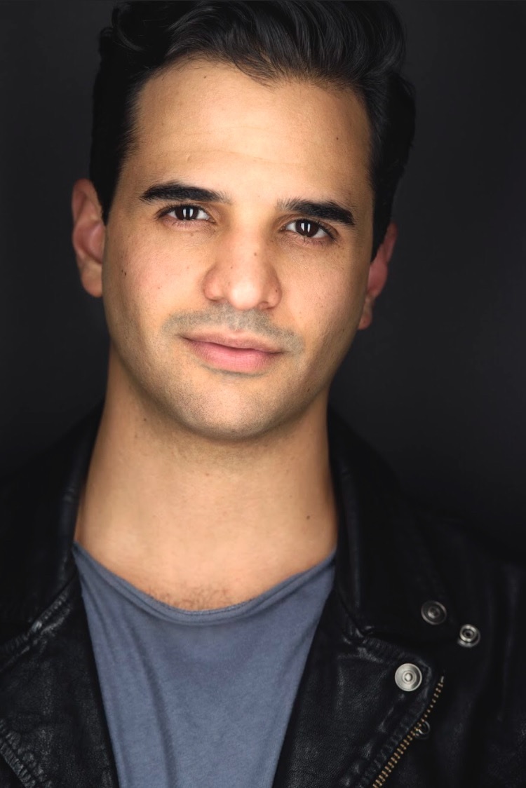 Actor puertorriqueño aguarda su debut en “Take Me Out” tras el cierre ...