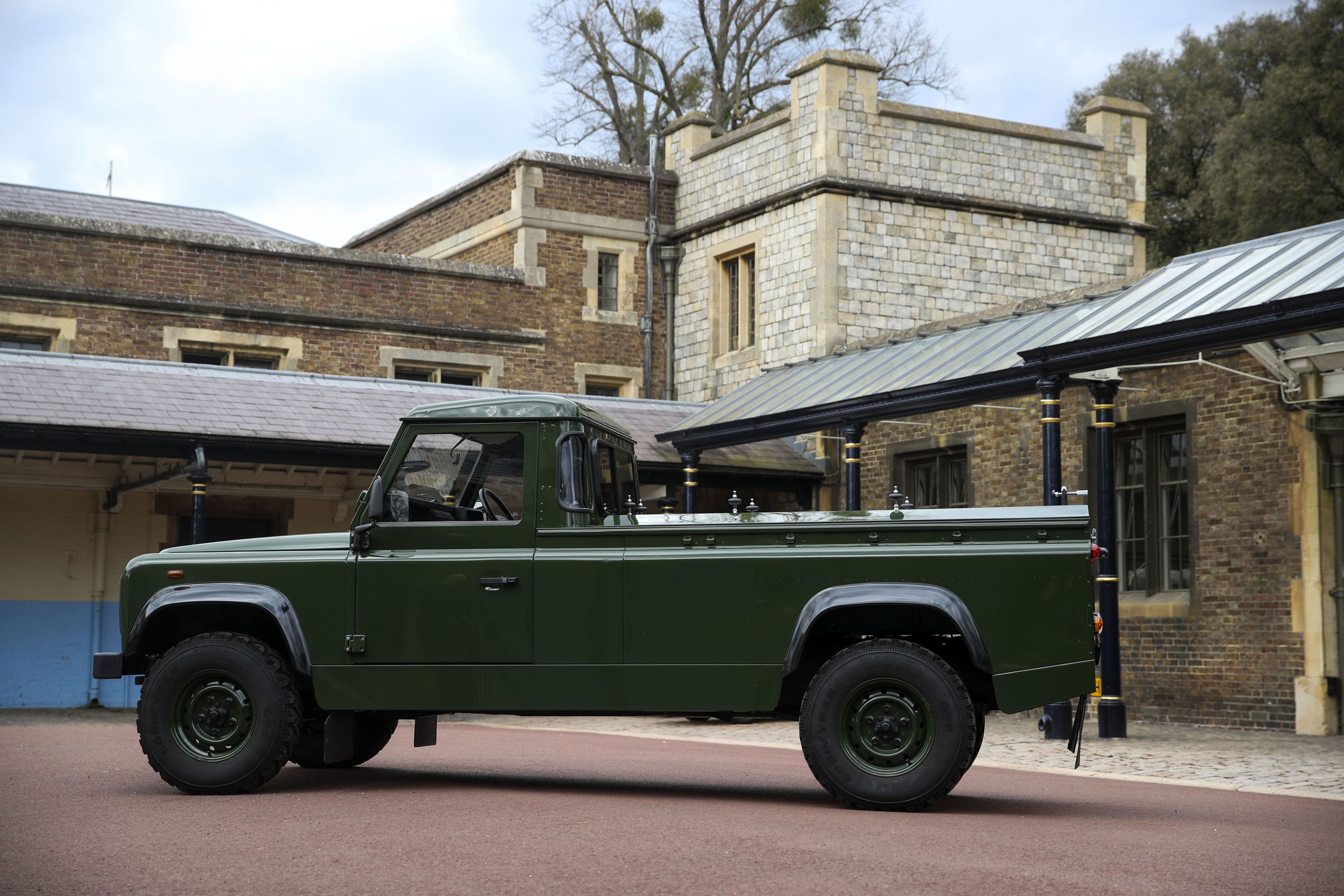 Defender 110 Pickup Modified
