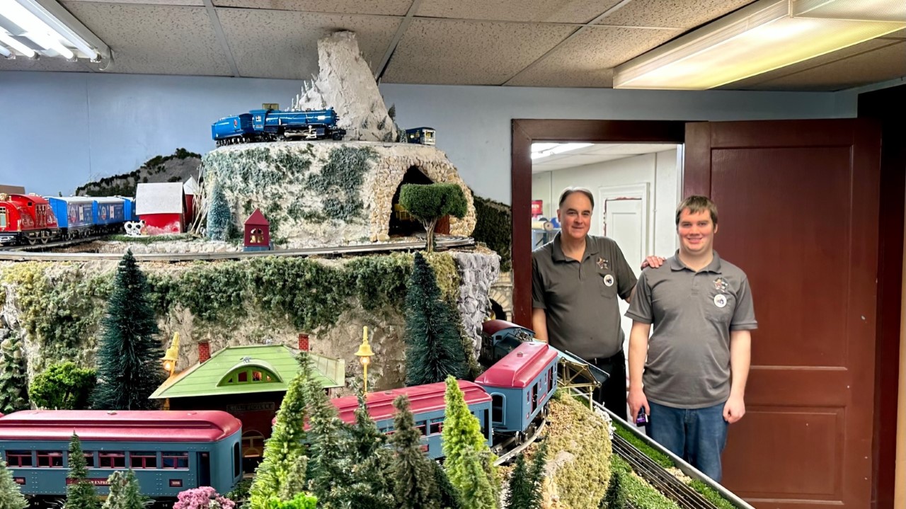 Ceiling Train Layout | Shelly Lighting