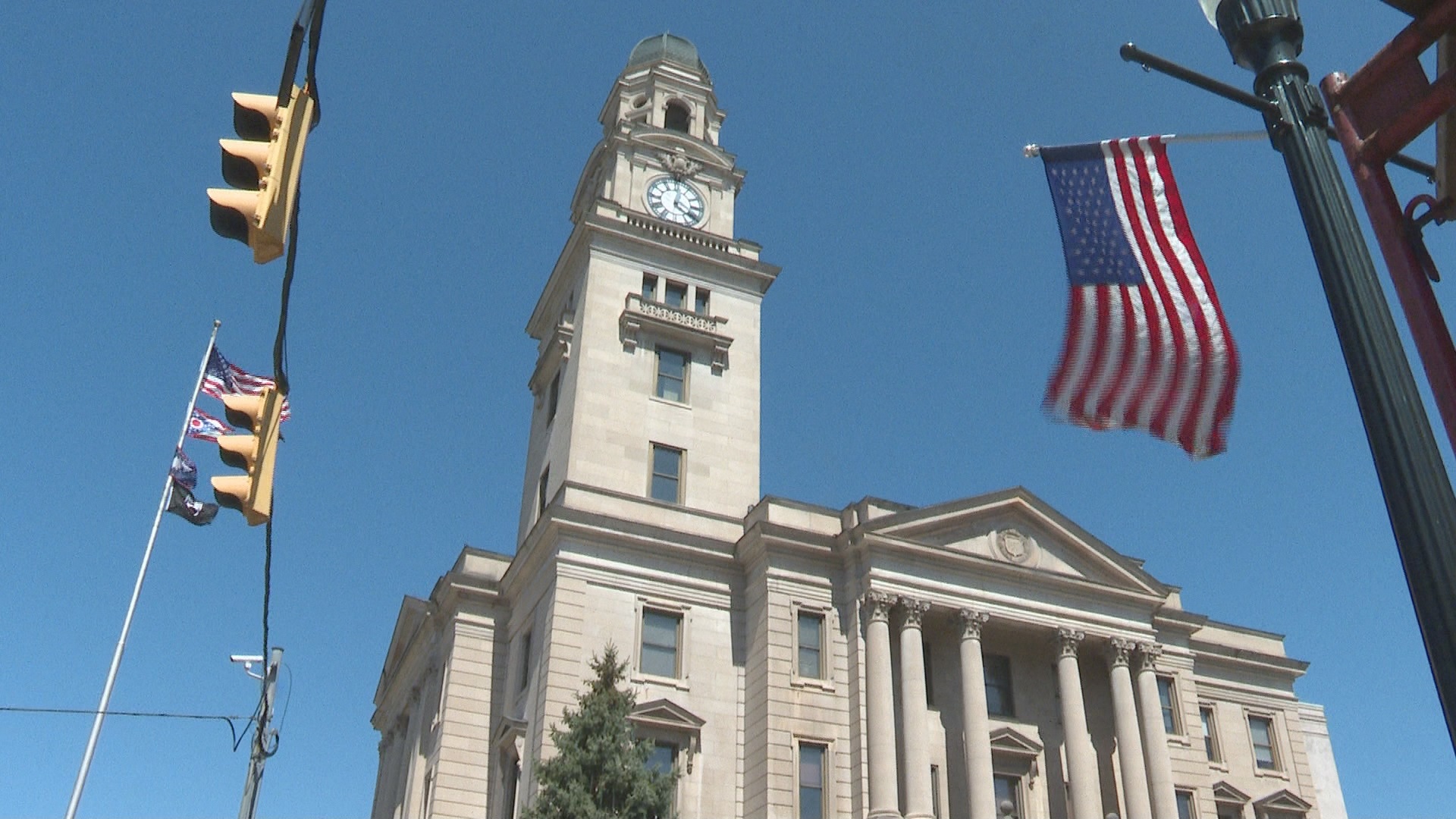 Elsa Thompson's Instagram, Twitter & Facebook on IDCrawl