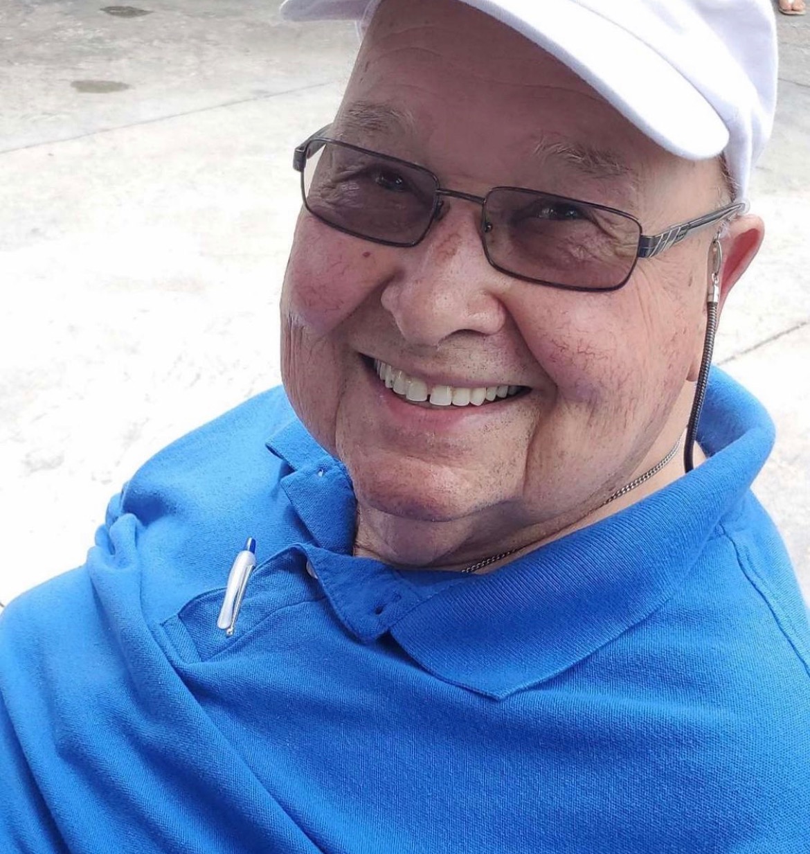 Ashton Collins's Instagram, Twitter & Facebook on IDCrawl