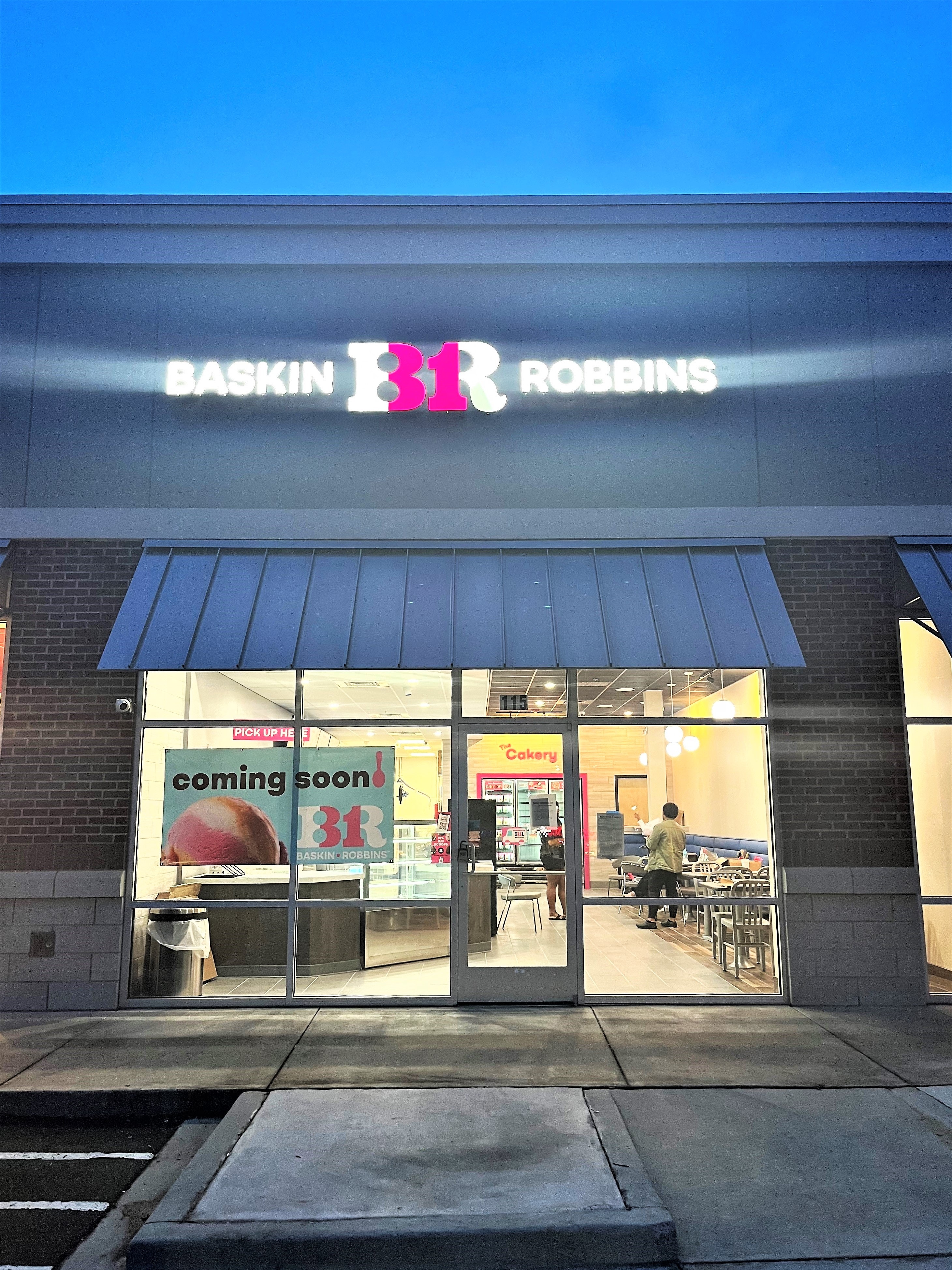 First Baskin Robbins Store