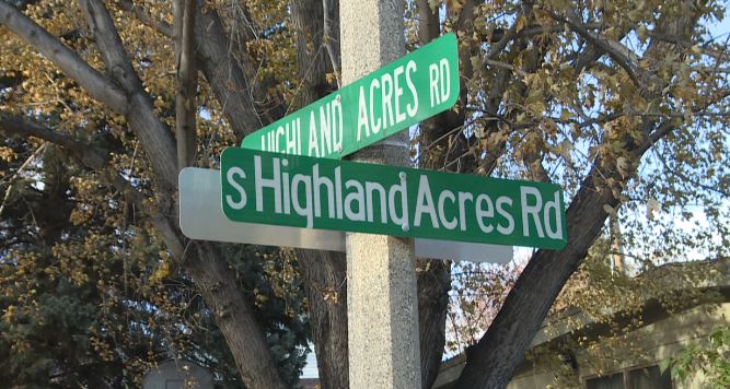 Neighborhood Signs Highland Acres About Acres Homes | Schools,