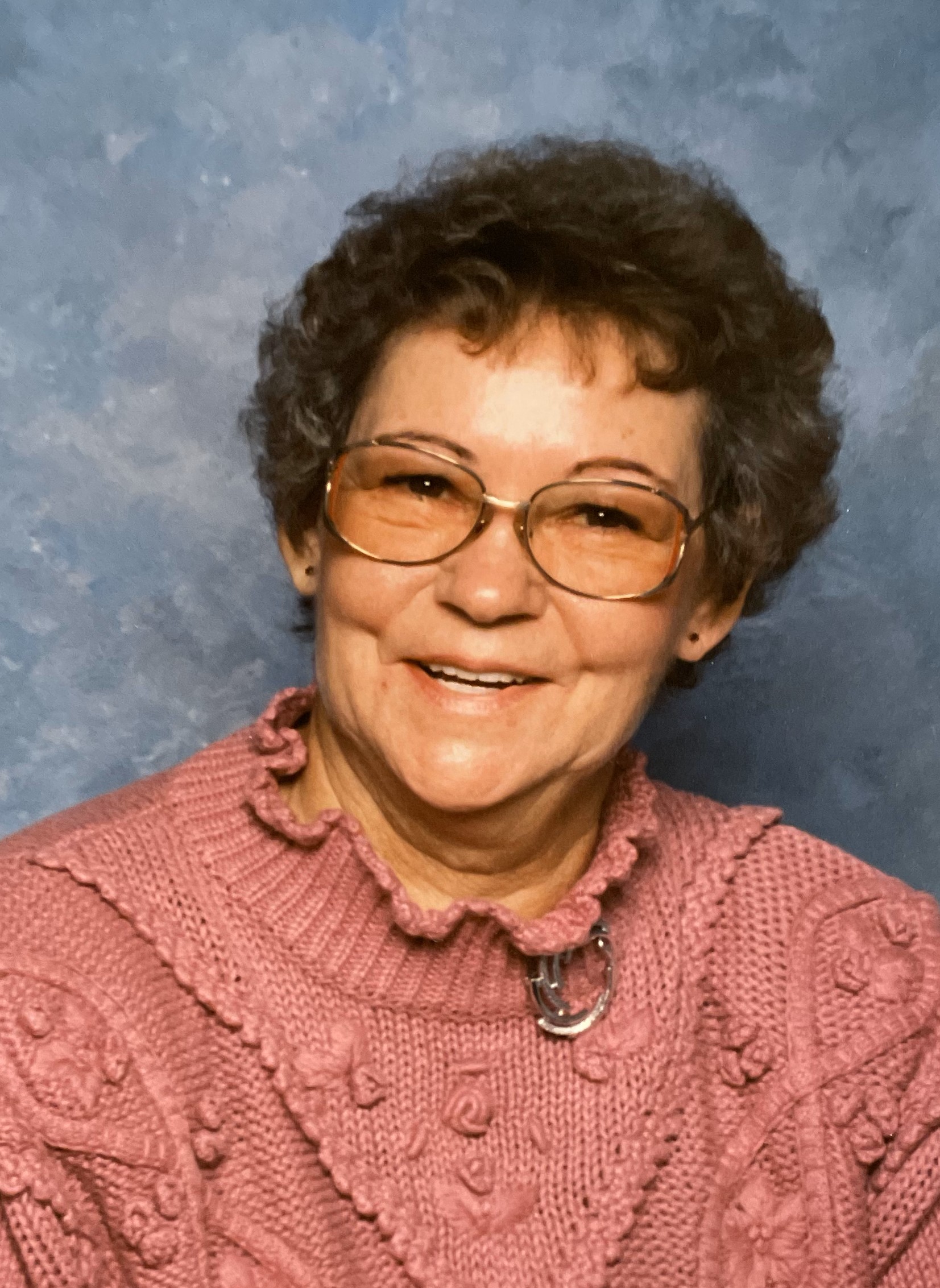 Debbie Clayton's Instagram, Twitter & Facebook on IDCrawl