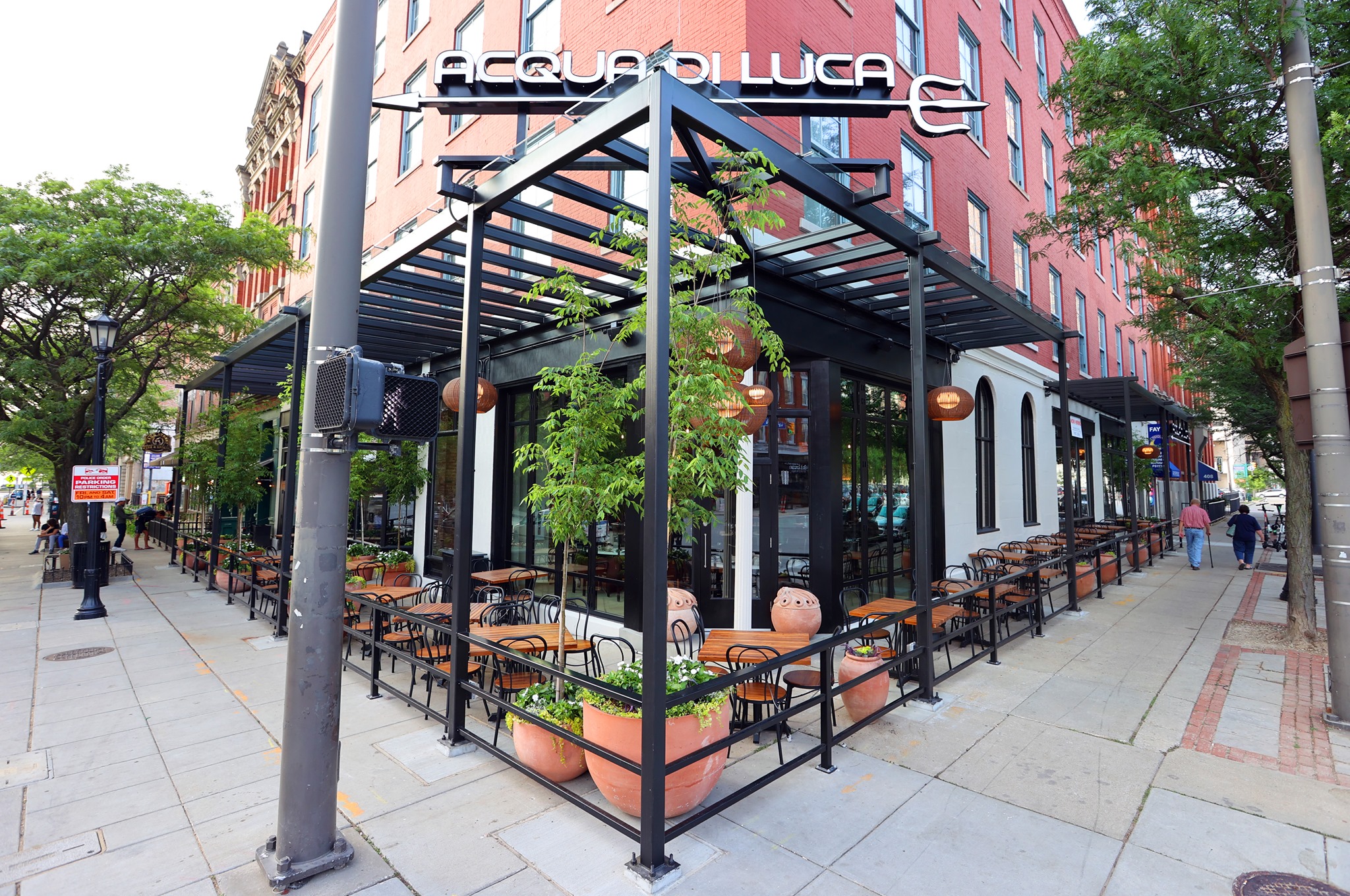 Luca italian restaurant store