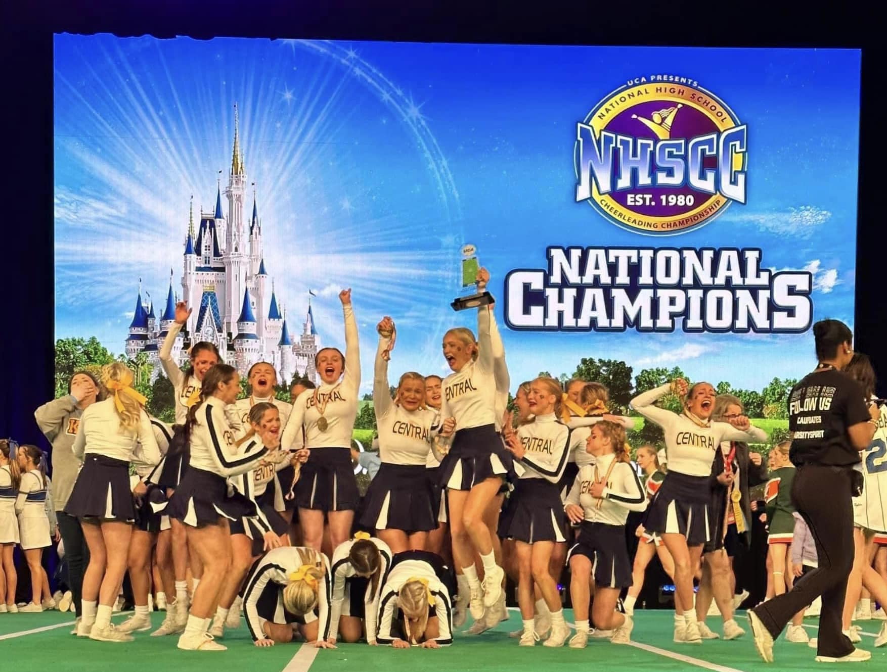 Cleasanna Cheerleading New Covenant Academy Cheer (@newcovenant.cheer)