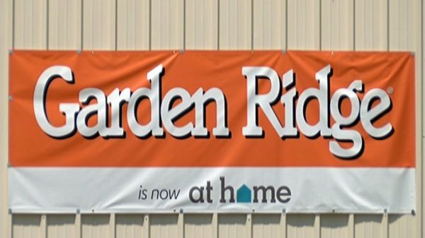 At Home Garden Ridge Logo