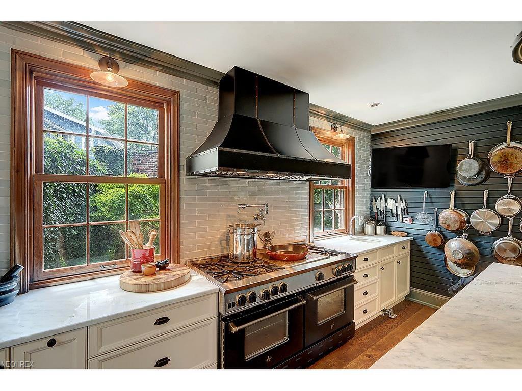 Chef Michael Symon Home Kitchen Chef Michael Symon Talks Filming