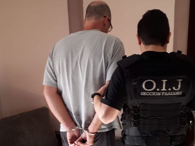 Durante 12 años gringo fingió ser tico, hasta se casó, pero no pasará ...