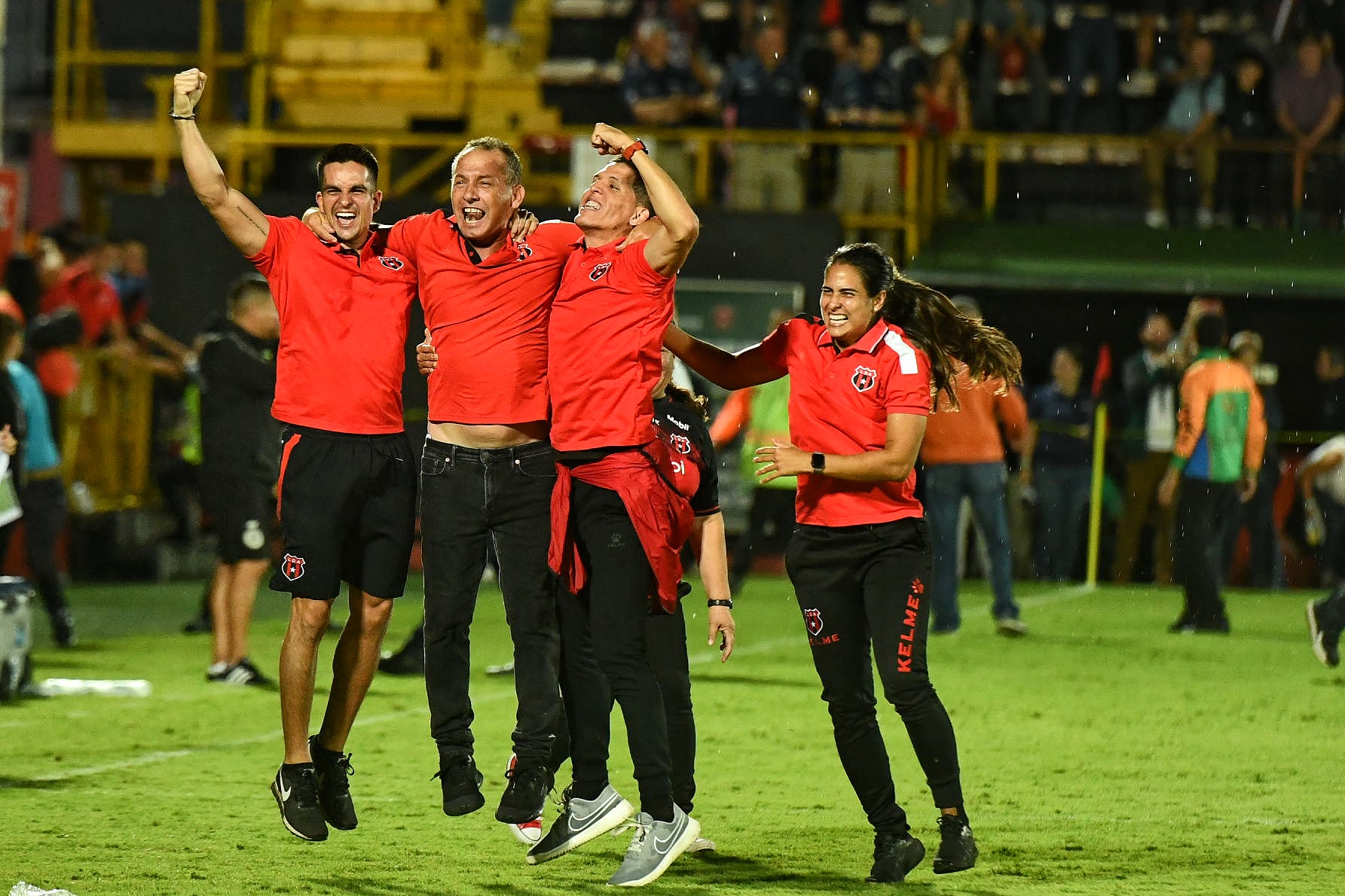 Wilmer López: “Era justo que Shirley se retirará siendo campeona” | La Teja