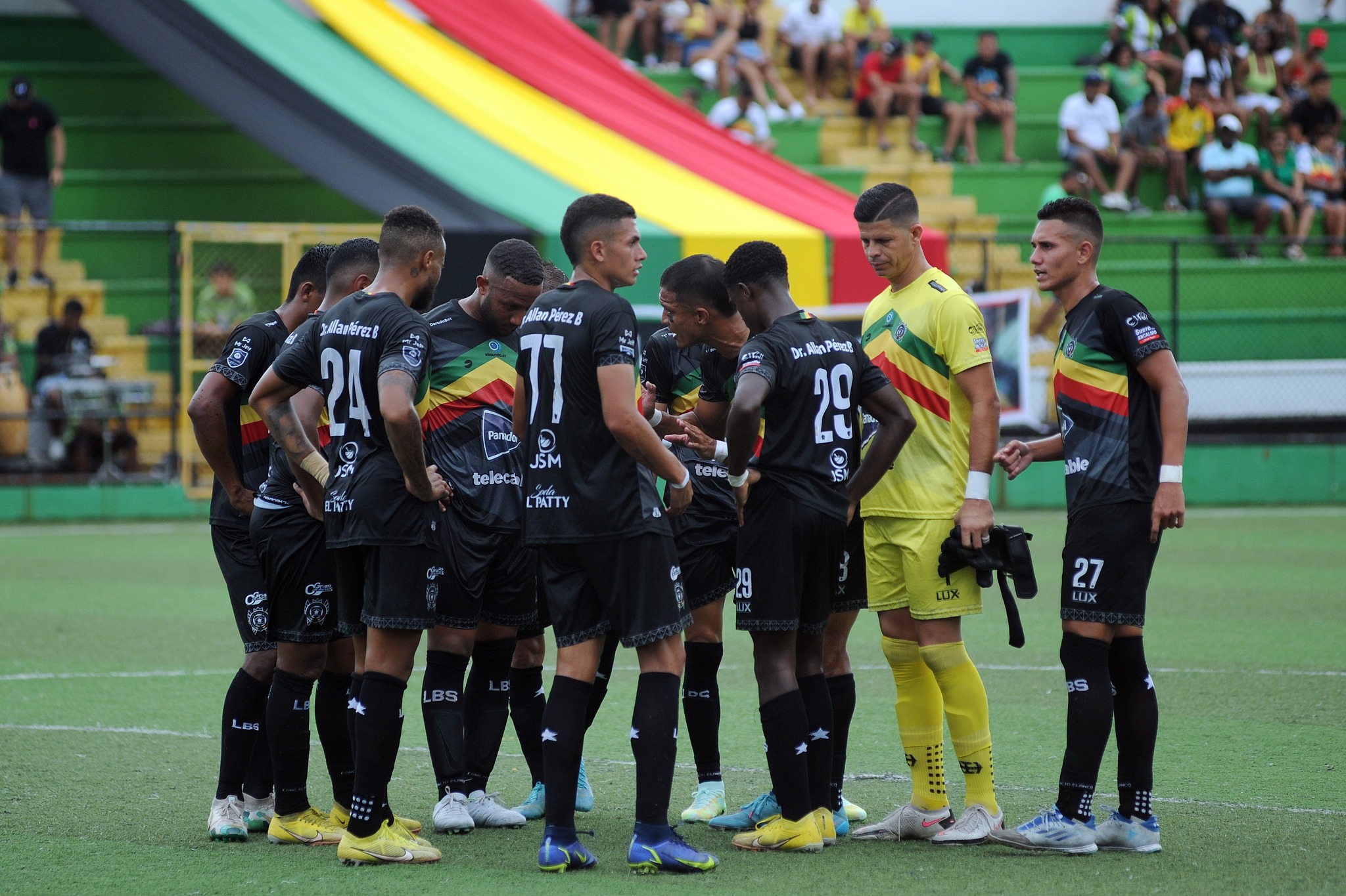 Limón Black Star evita debacle con golazo en tiempo de reposición en la ...