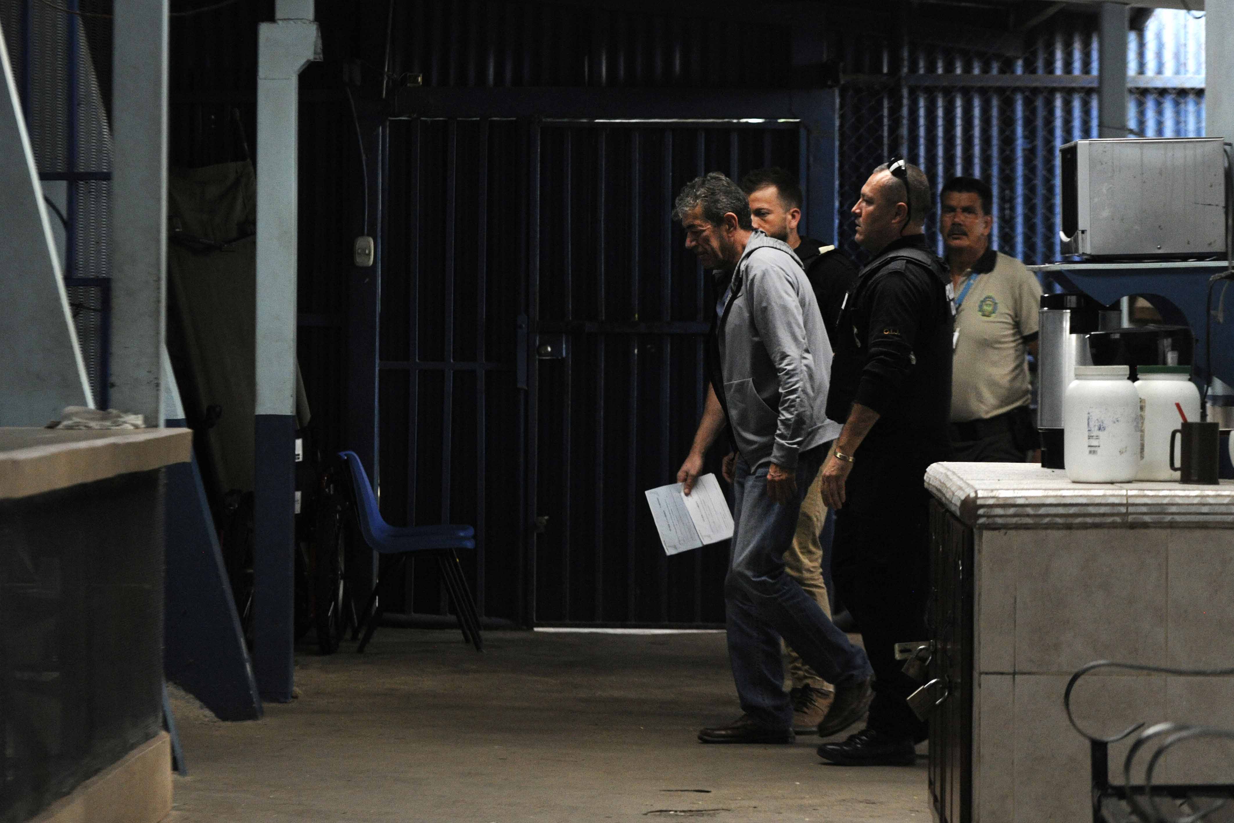 Video: Mario Barrenechea entra a cárcel de La Reforma | La Nación