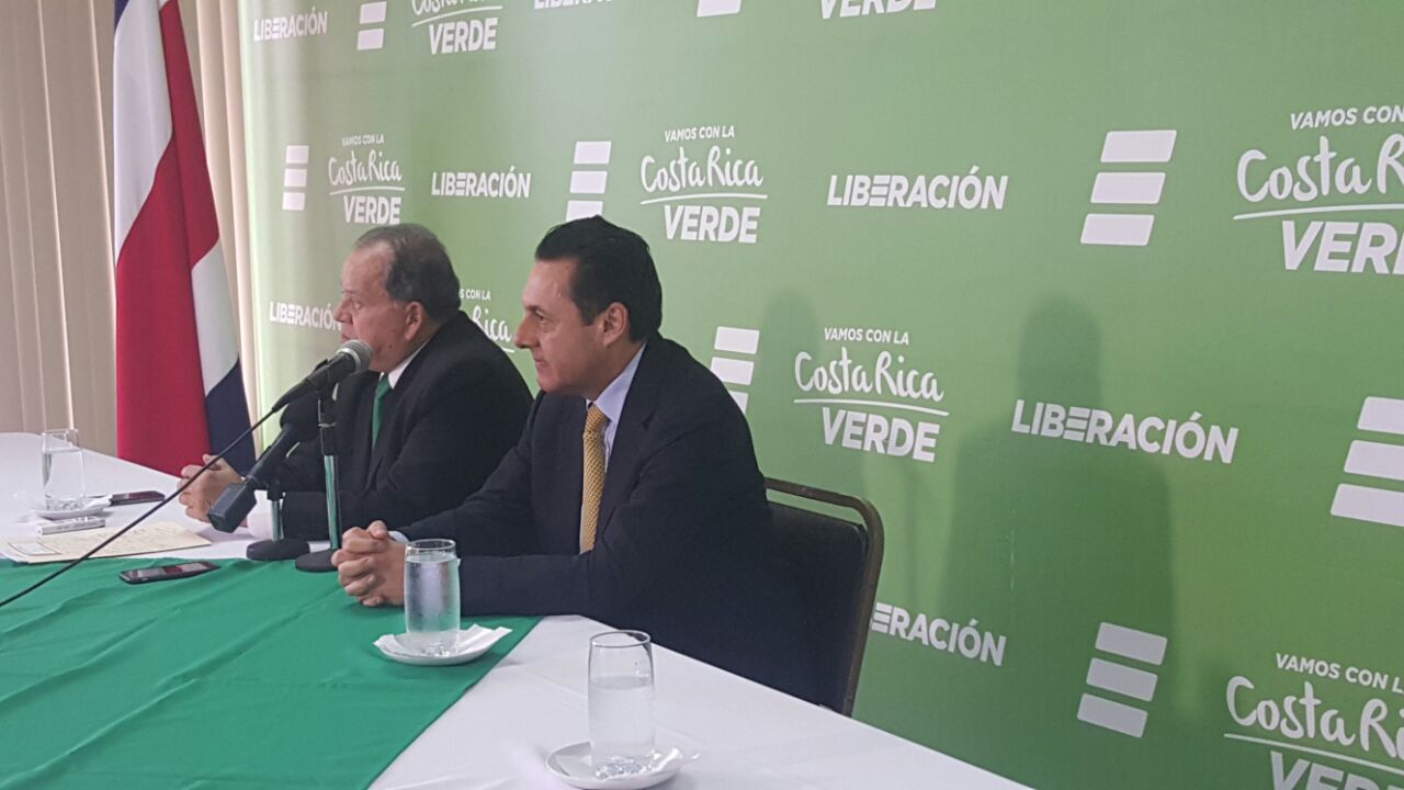 Rojas Franco desiste de su precandidatura en el PLN y le da la adhesión ...