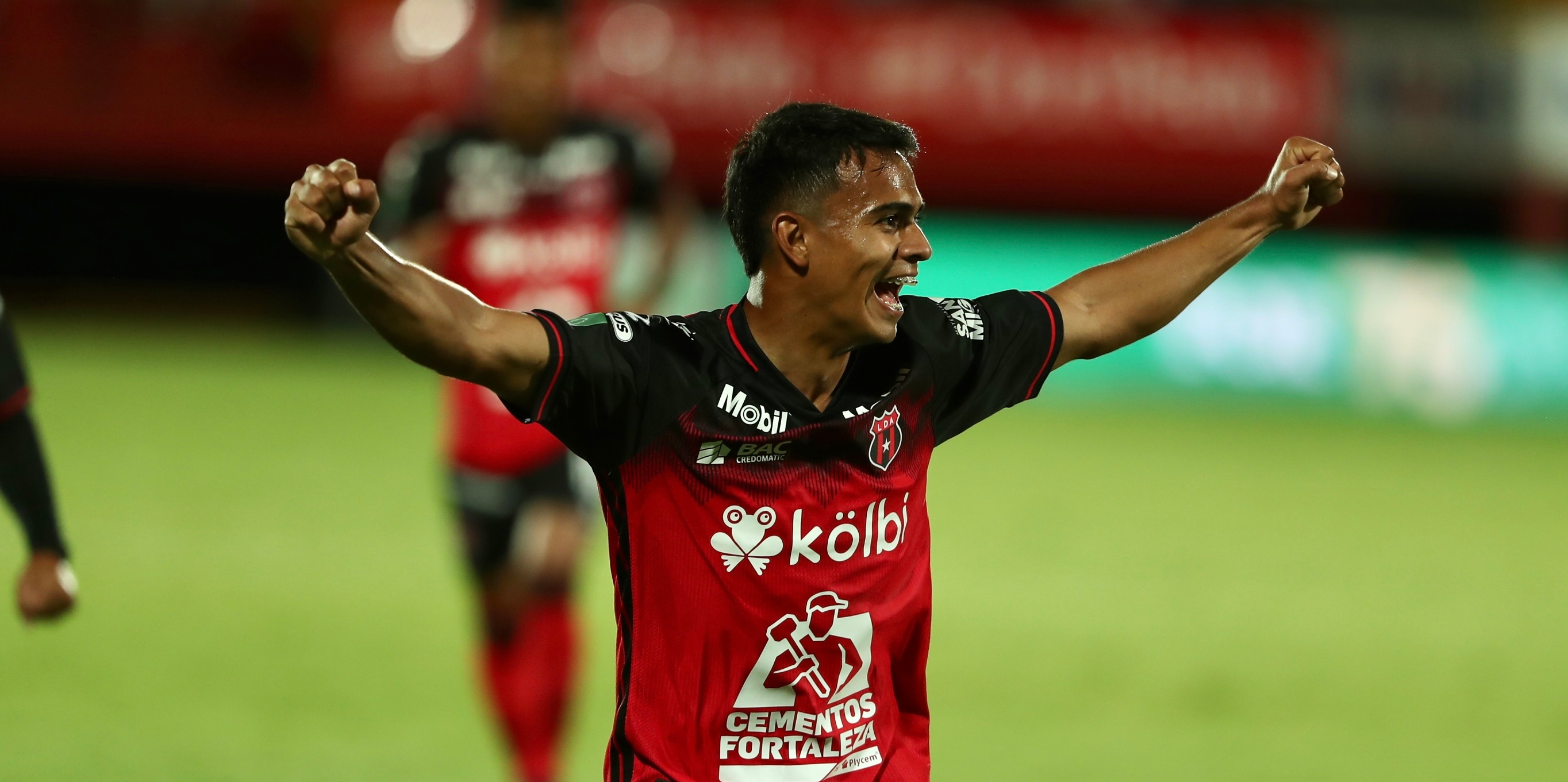 Diez histórico de Alajuelense dio su bendición a Aarón Suárez | La Teja