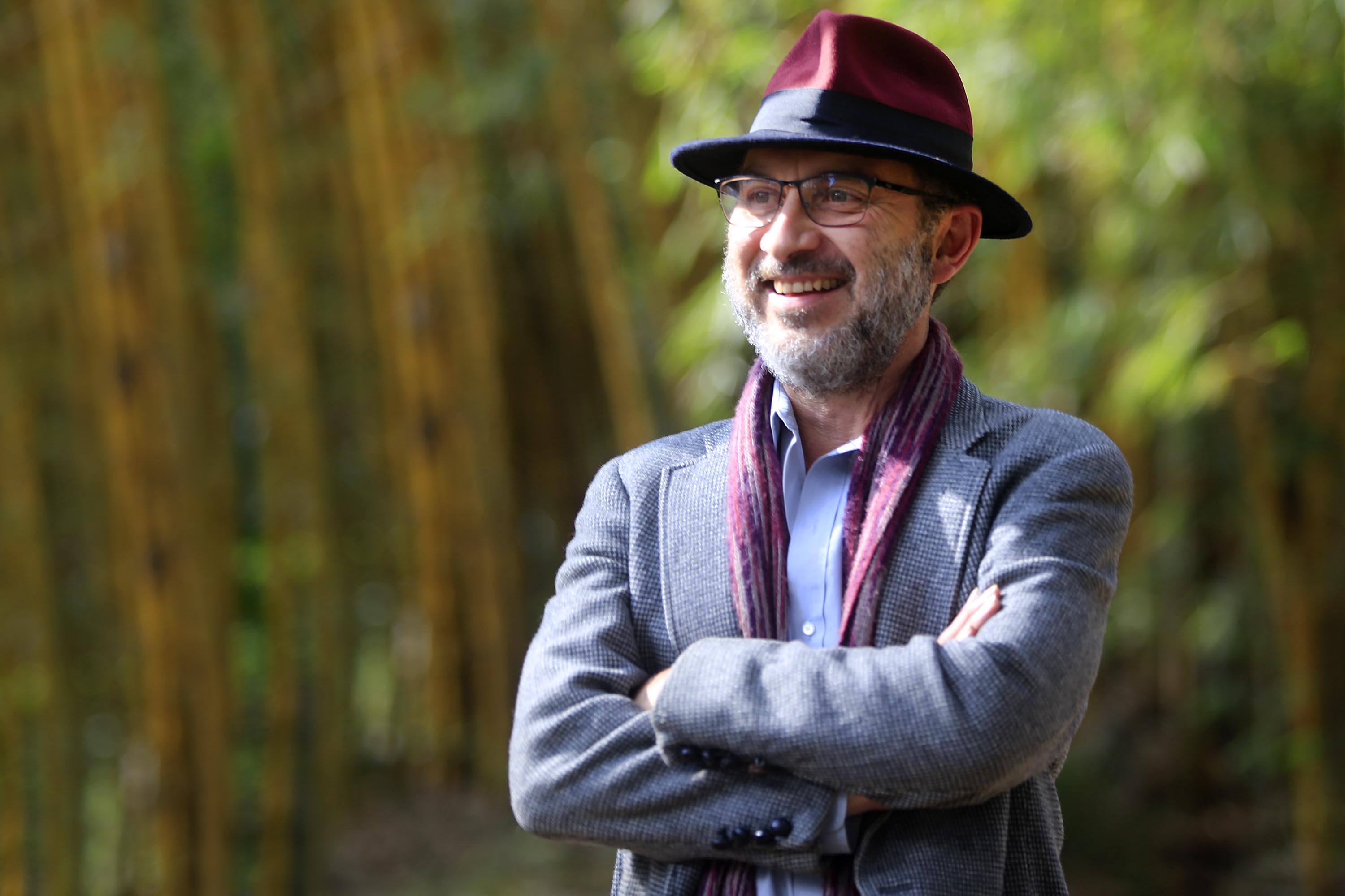 Carlos Castro, el multiganador de premios que conoció la guitarra por ...