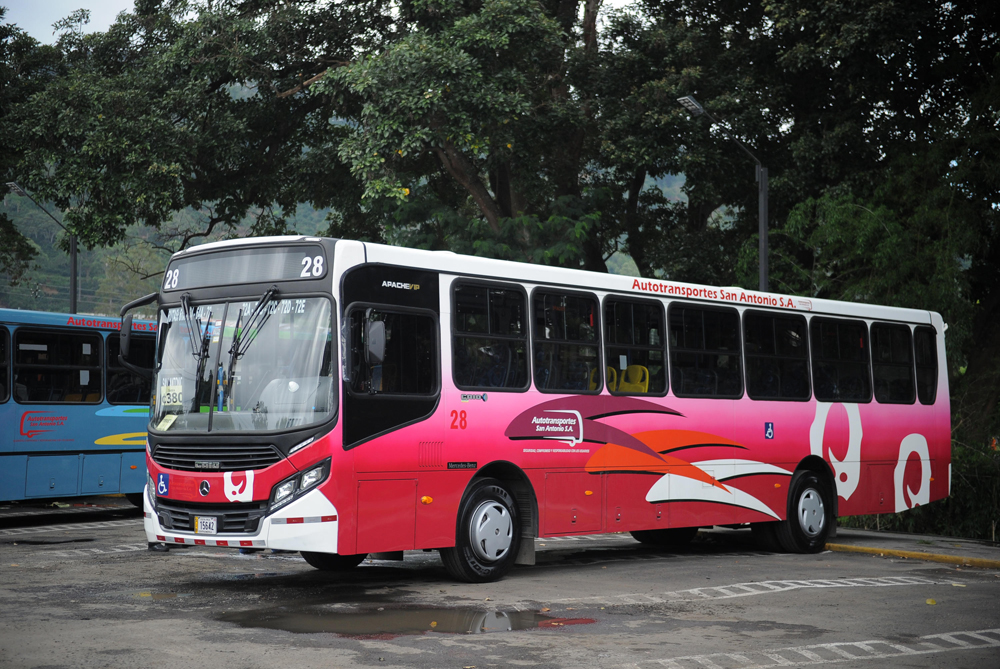 Denuncian que empresa de buses esconde unidades y piden al CTP ...