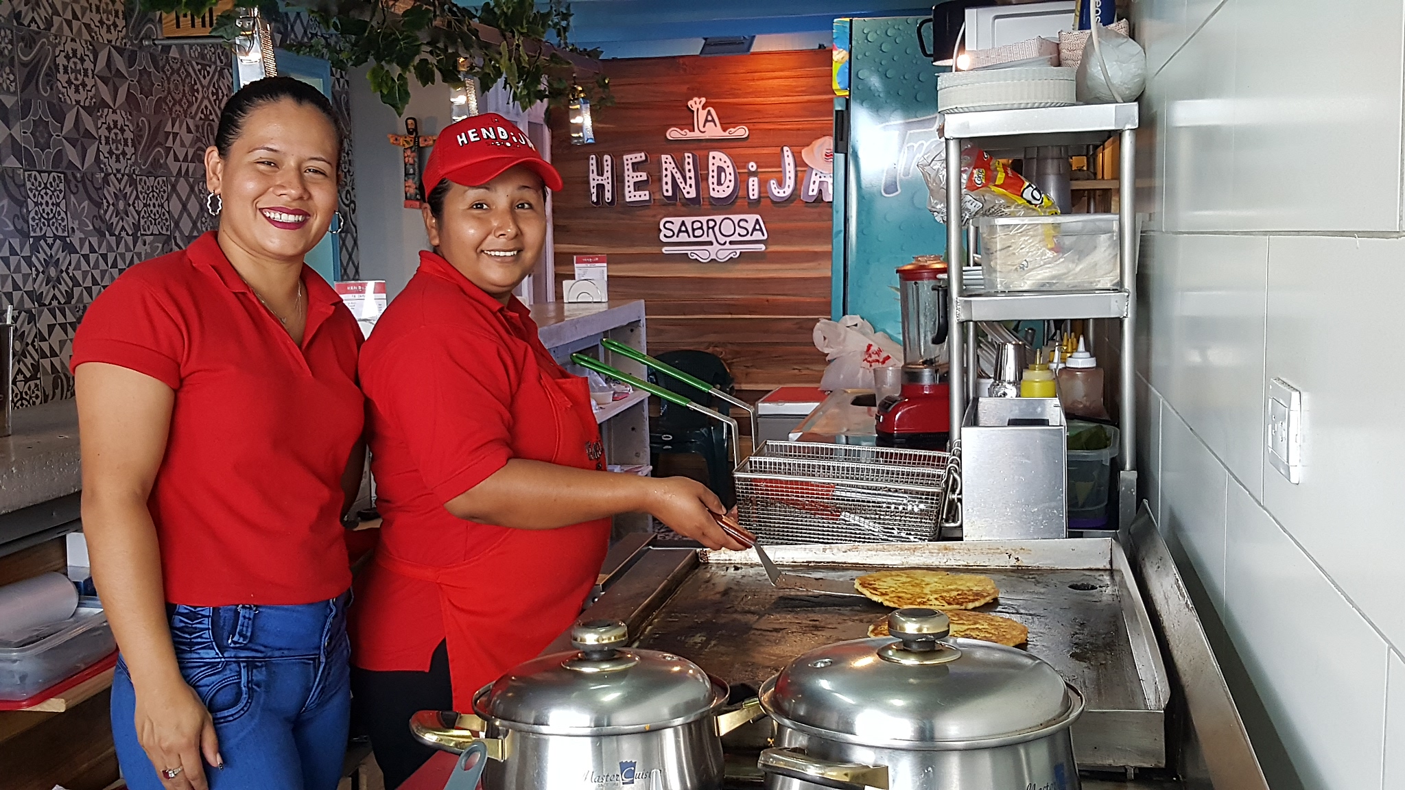 La Hendija Sabrosa le saca las babas | La Teja