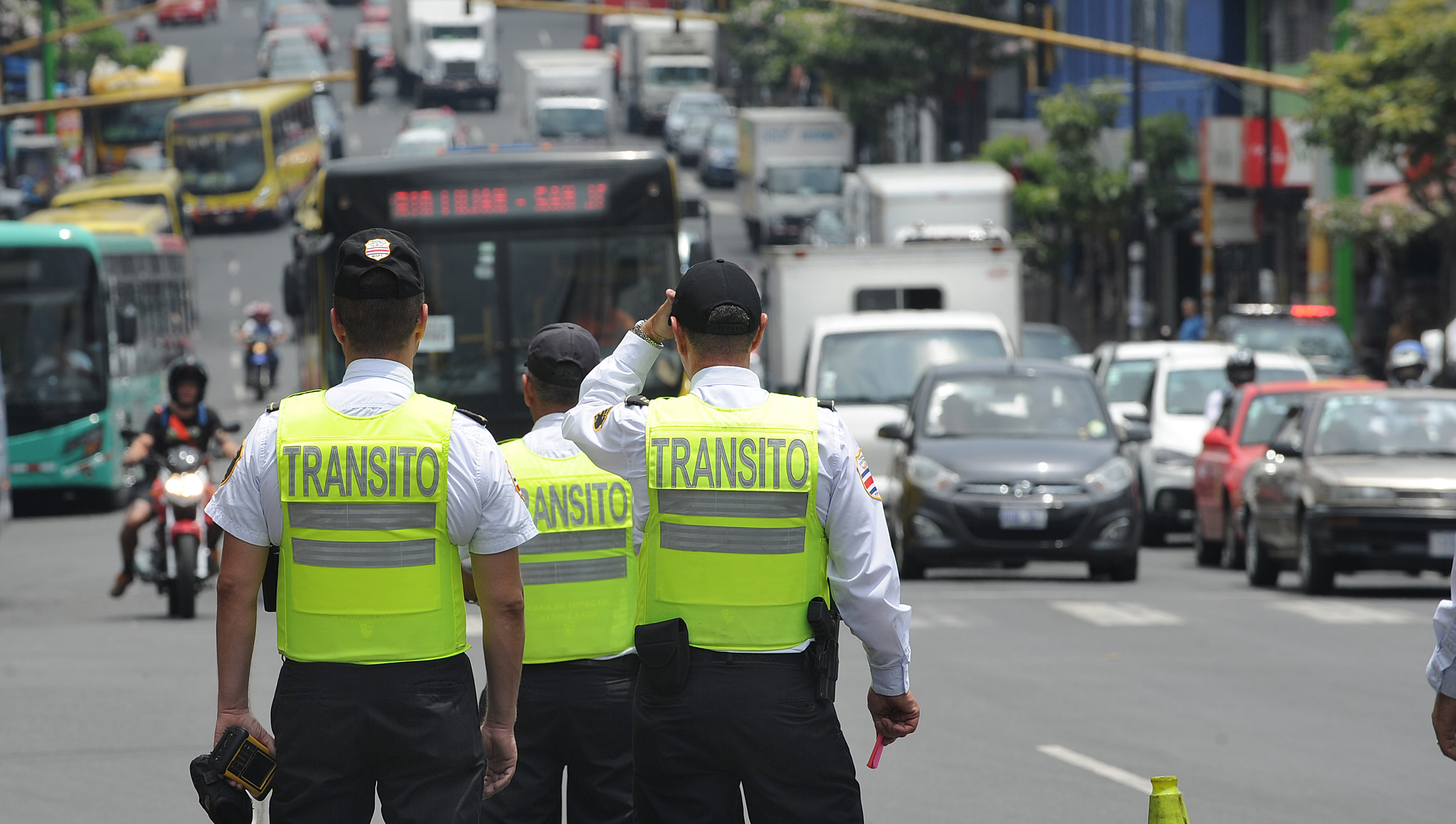 ¿Qué hago si un oficial de Tránsito me quita las placas o el carro en ...