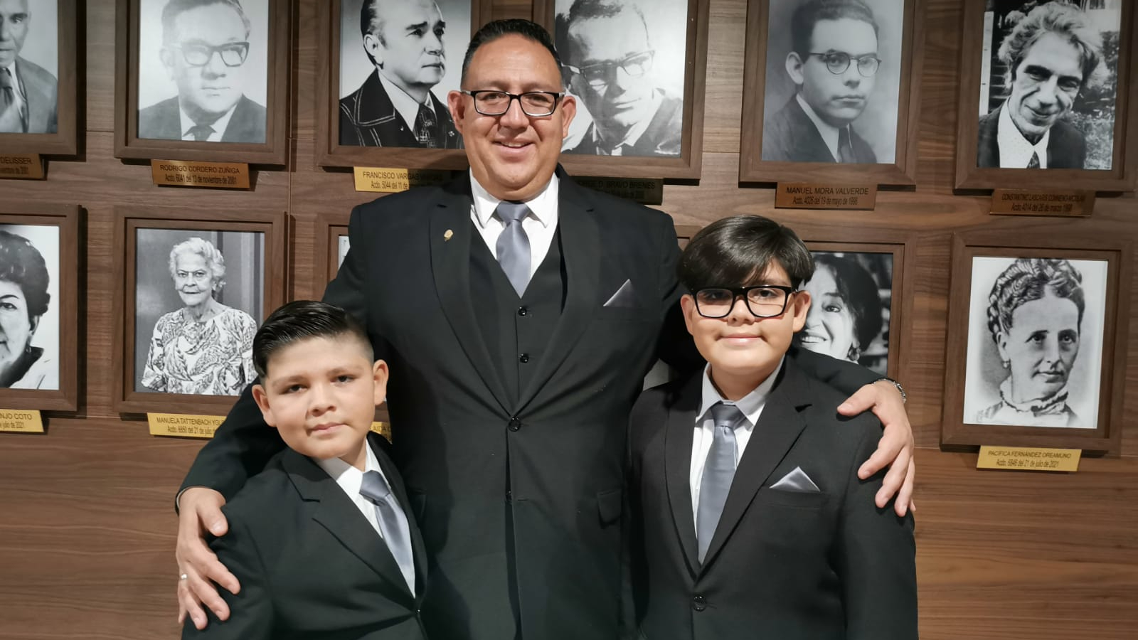 Diputado Leslye Bojorges hace historia en la Asamblea con sus dos ...