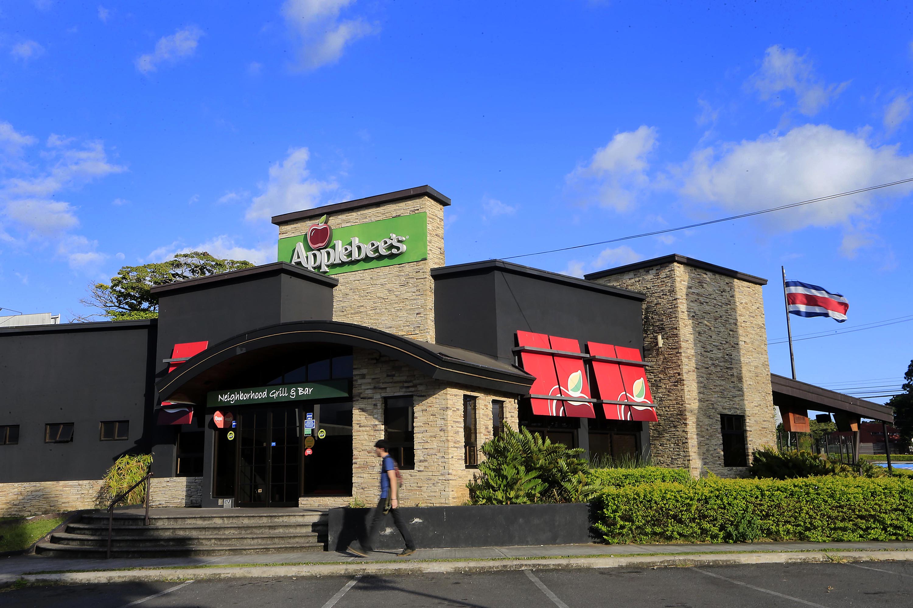 EF Explica: Cierre de Applebee’s es un reflejo de problemas globales ...