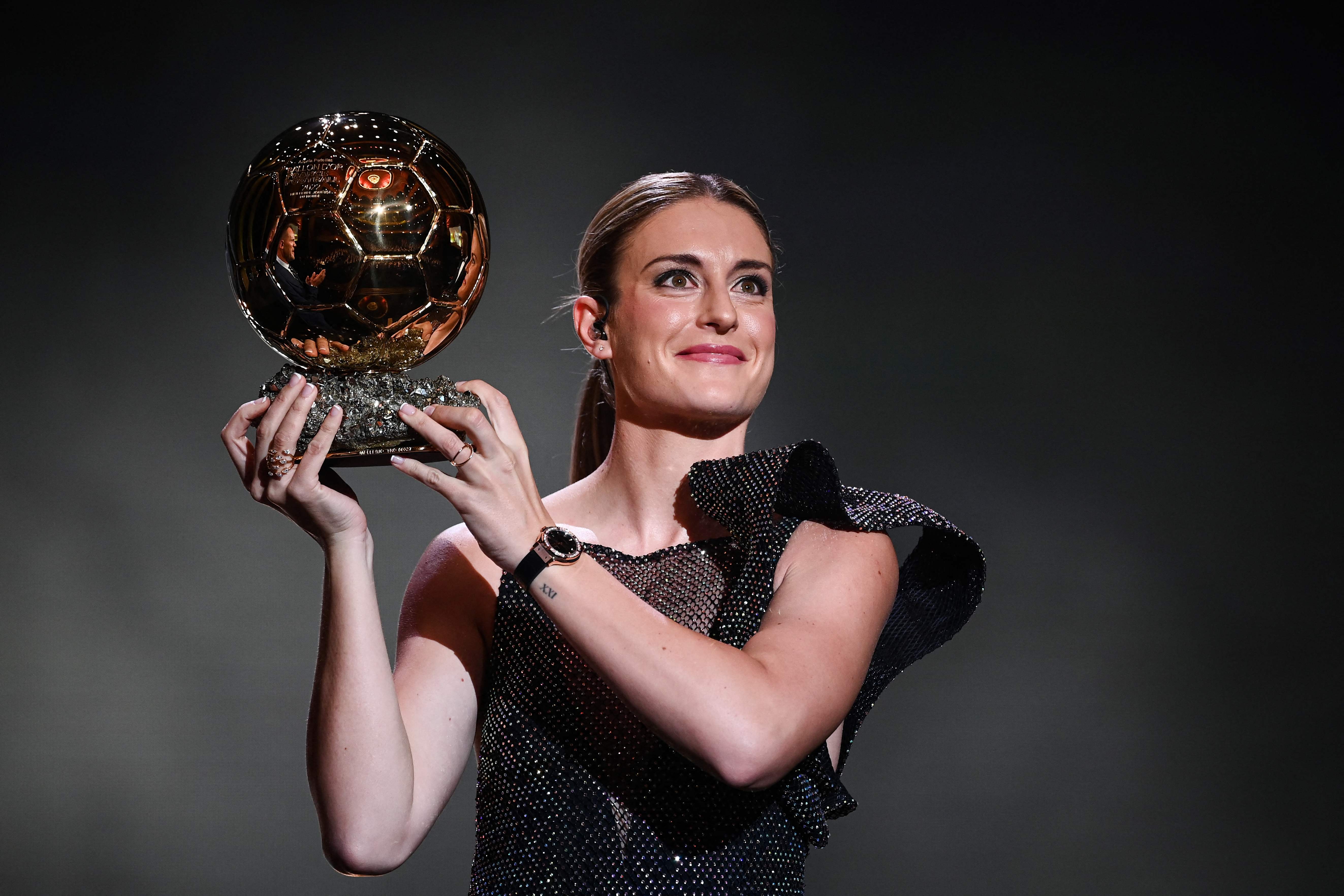 Española hace historia, primera mujer en ganar el Balón de Oro dos años consecutivos | La Teja