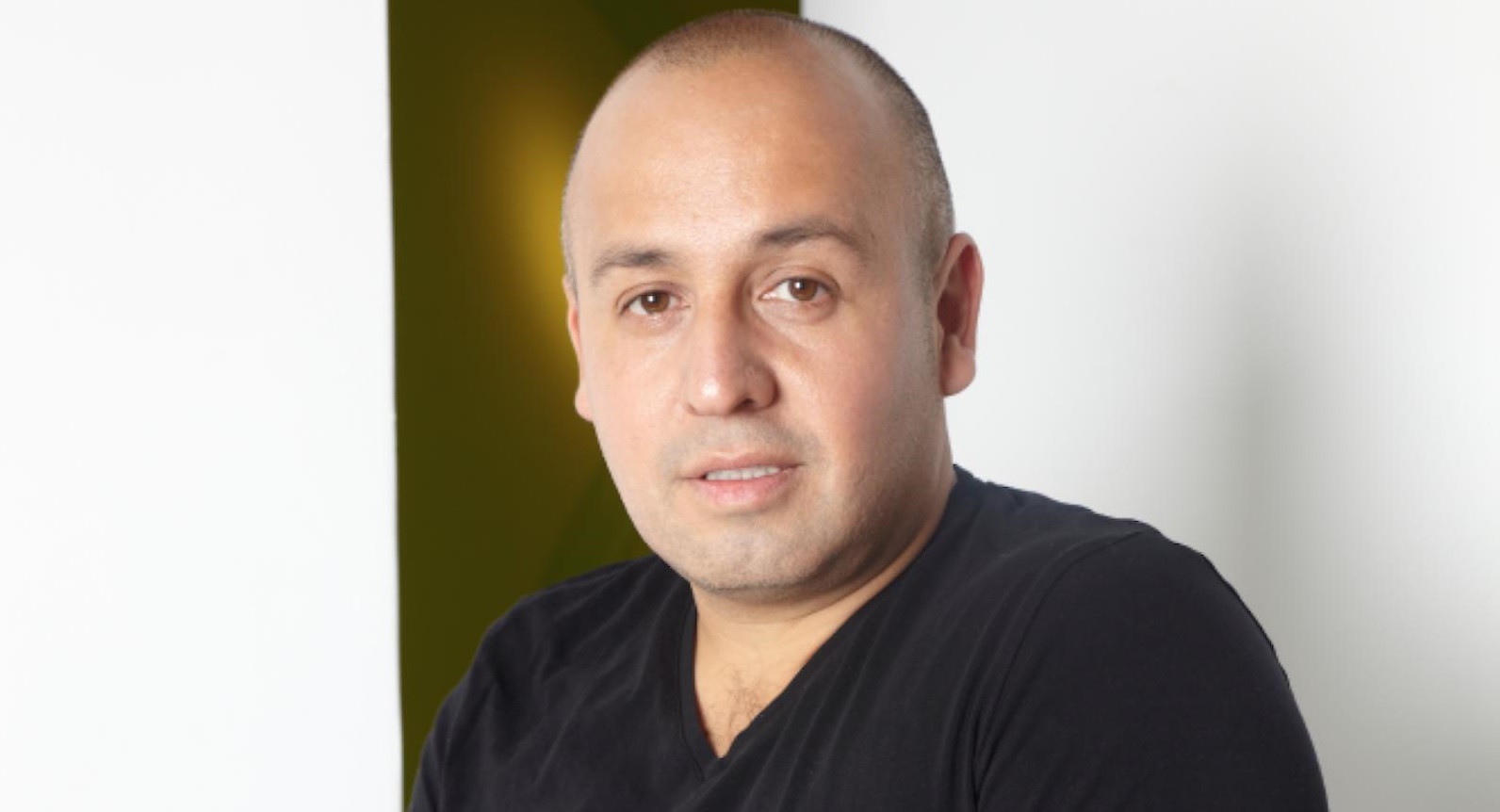 Henry Picado, el diseñador tico que vistió a Lady Gaga, Thalía y Gloria ...